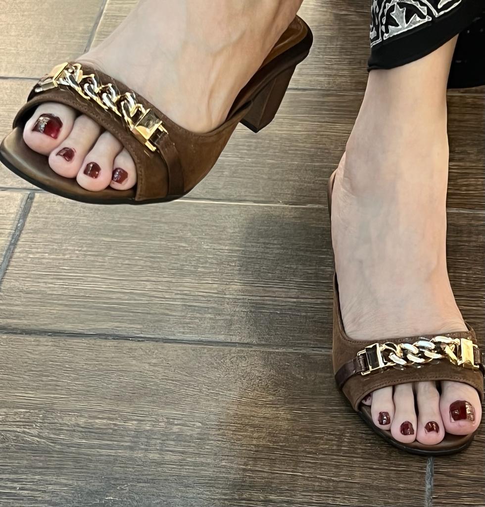 Brown Chain – Lesac Shoes & Bags